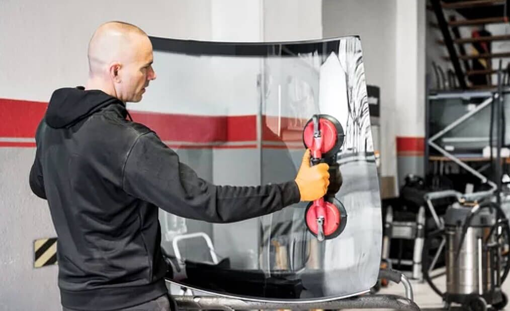 Top-rated Windshield Replacement Service in Santa Ana, CA